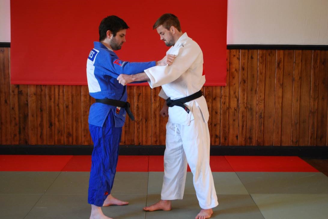 Shoulder Throw Judo Move - Ippon Seoi Nage | Colin Oates